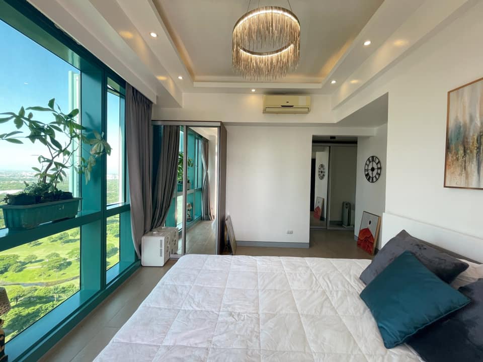 Eight Forbes Town Road